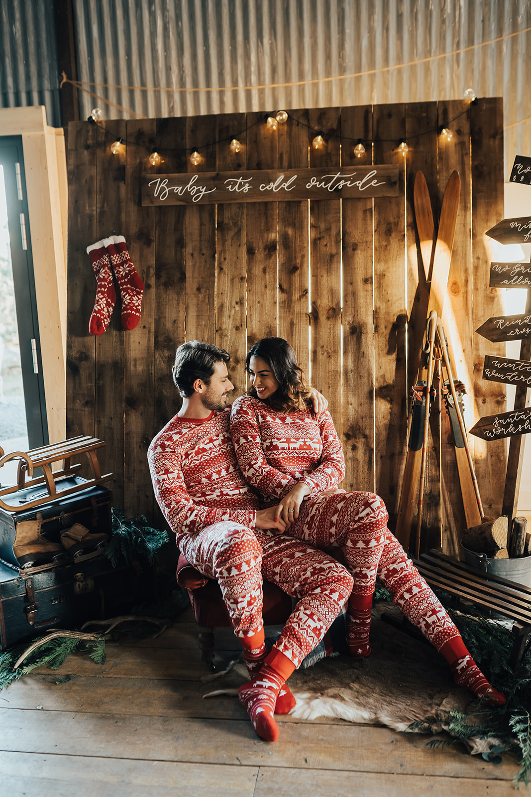 Christmas inspired engagement shoot ideas - Blog