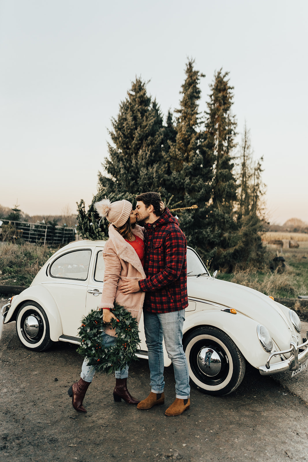 Christmas inspired engagement shoot ideas - Blog