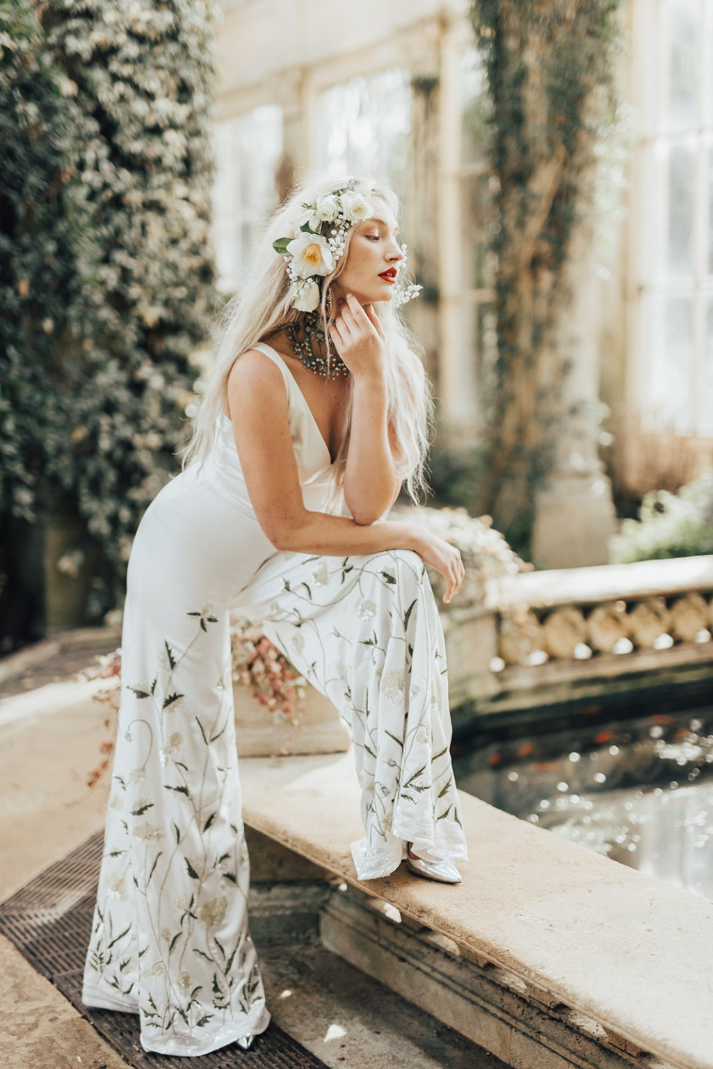 Unique and cool wedding dresses and jumpsuits for the modern day bride ...